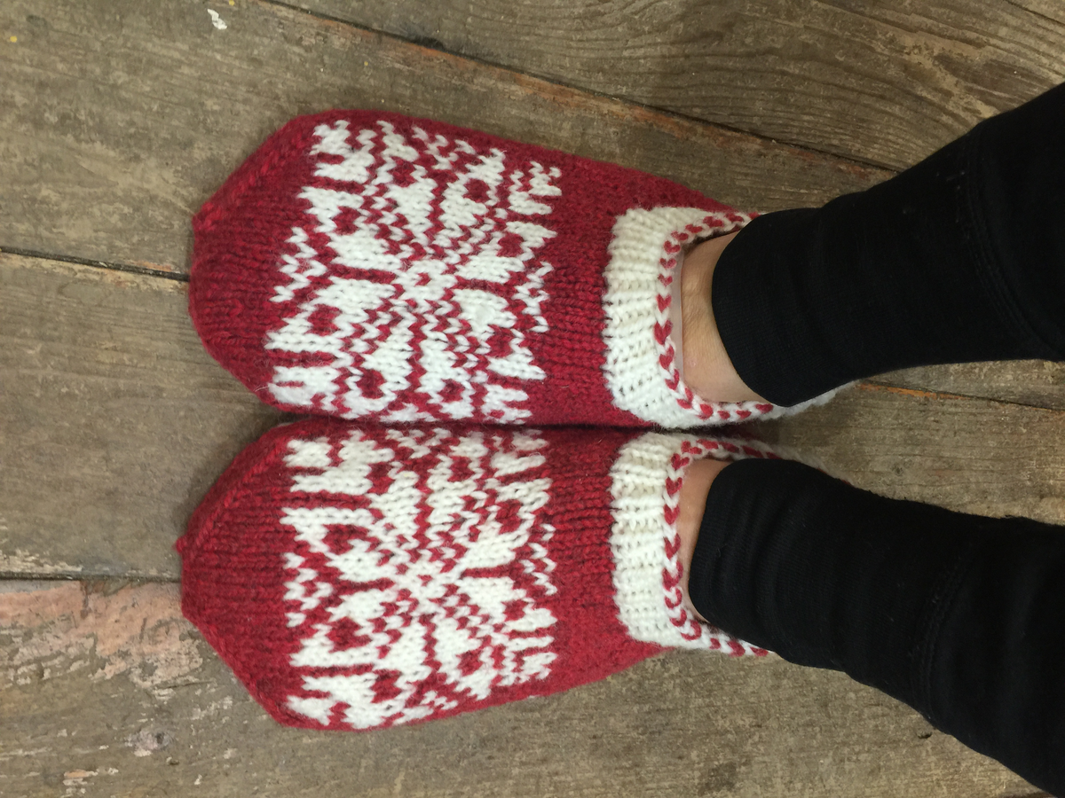 Socks/Feet Patterns – Sisu Designs Yarn Shop